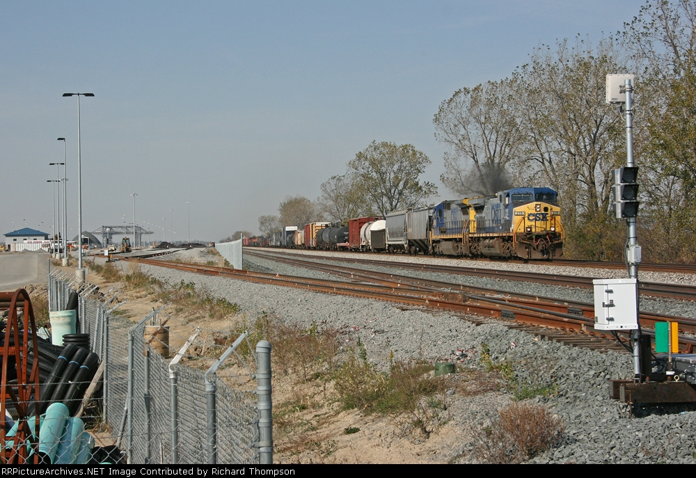 CSX 215 on CSX Q340-10